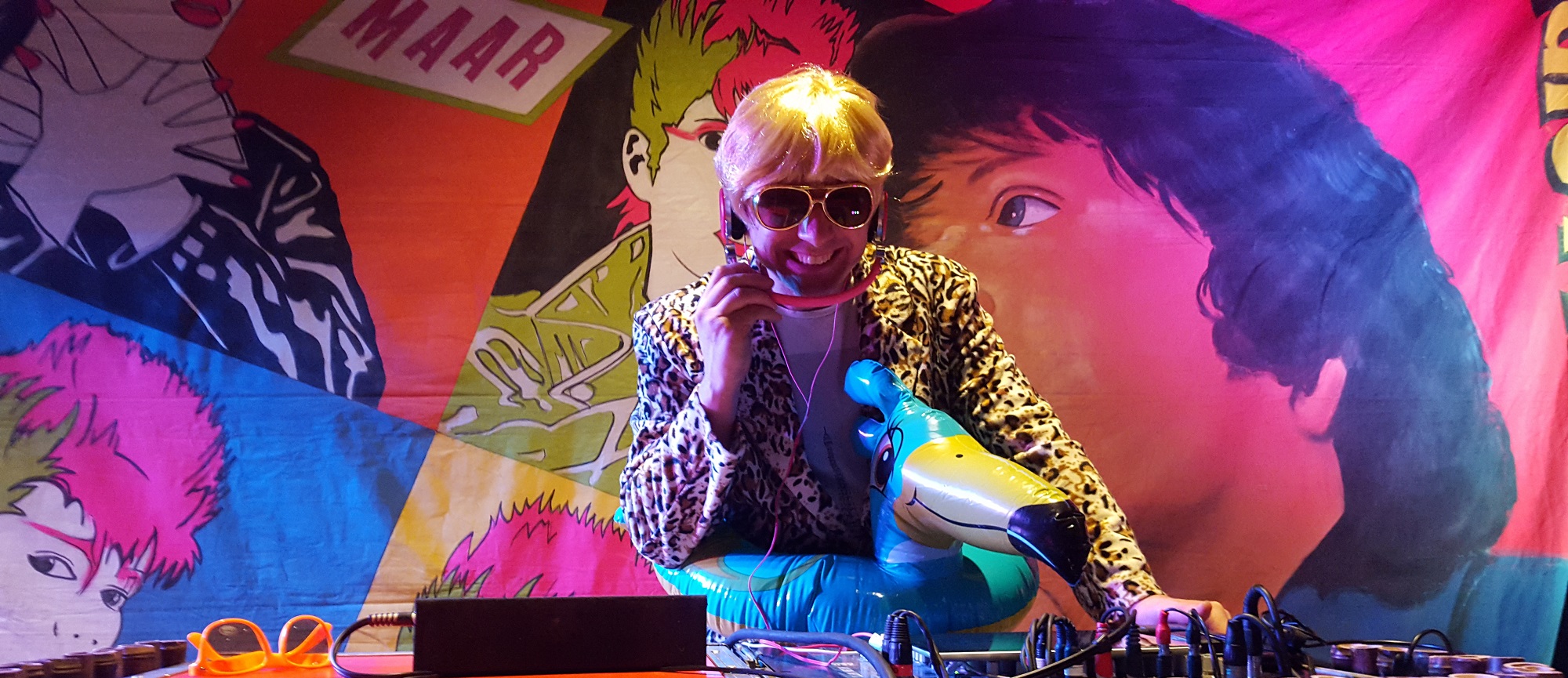 Fout Feest – Goed Fout Themafeest met Zanger & DJ - Stephan Barneveld